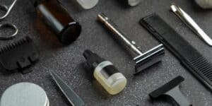 Straight Razor vs Safety Razor: Which Shaves Better?